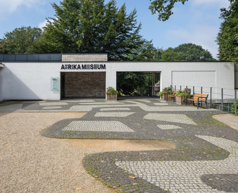 Contact | Wereldmuseum Berg en Dal